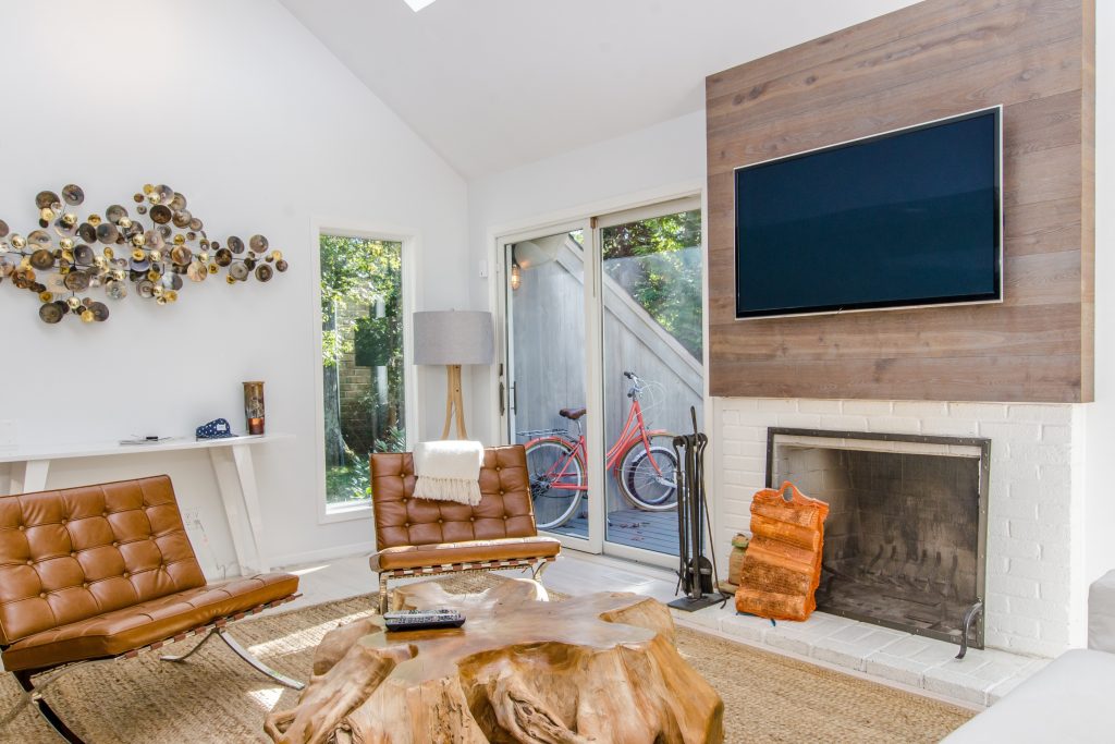 5 Ways to Create a Stunning Feature Wall in Your Home - Look Local ...